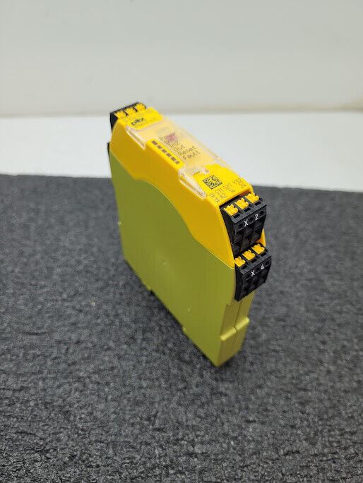 PILZ PNOZ PNOZsigma Safety Relay S3C24VDC 2N/O 751103 24 VDC 2.5W rela ...